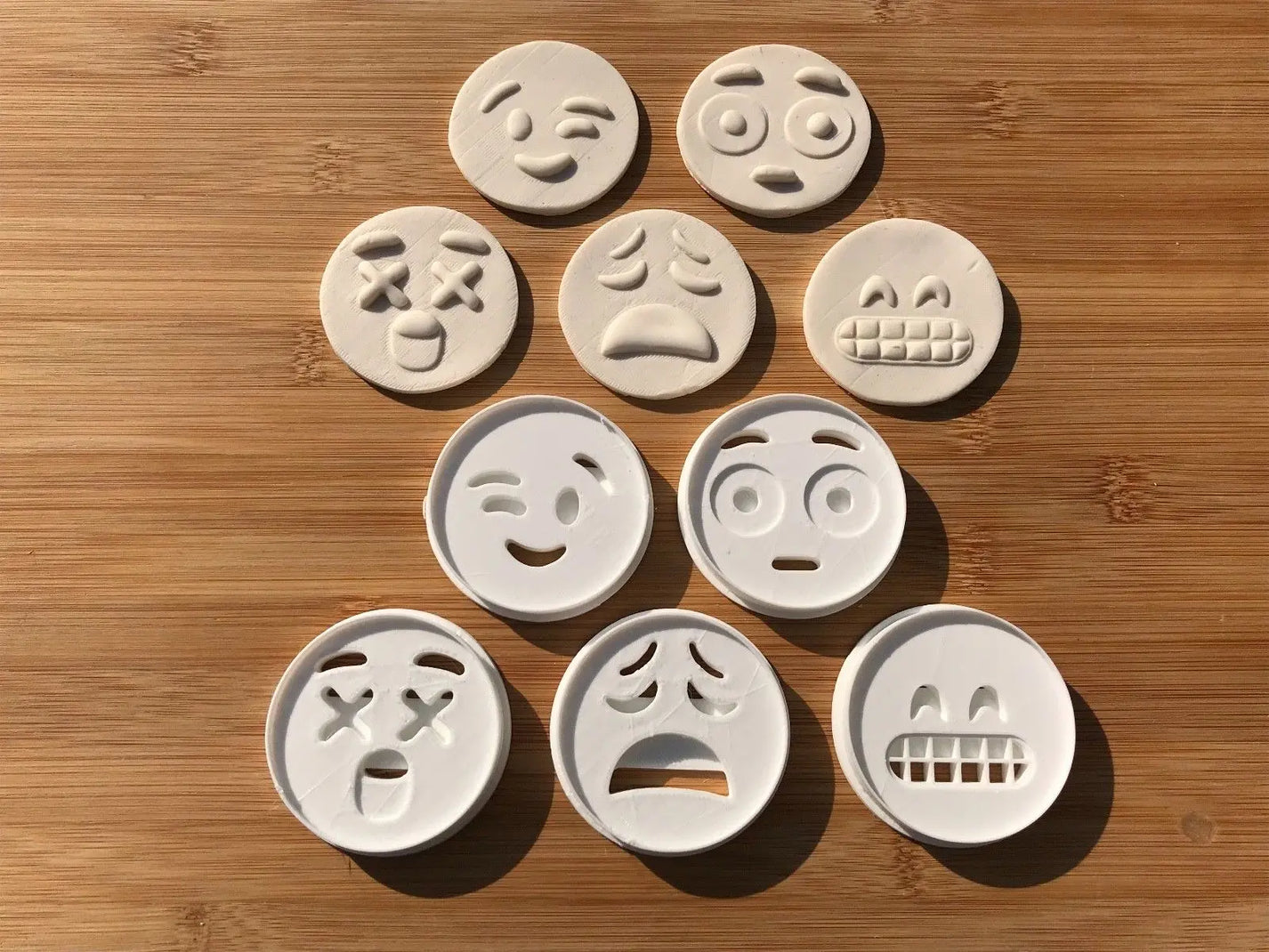 5pcs Emoji (2) Cookie Cutter - MEG cookie cutters